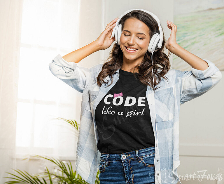 Code Like a Girl T-Shirt for Women Who Code - Smart Foxes